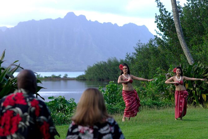 Polynesian Show and Dining experience with Transfer - Key Points