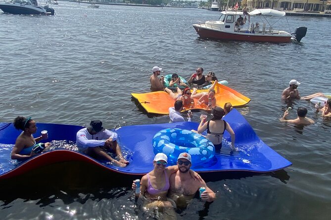 Pontoon Boat Getaway of Fort Lauderdale - Key Points