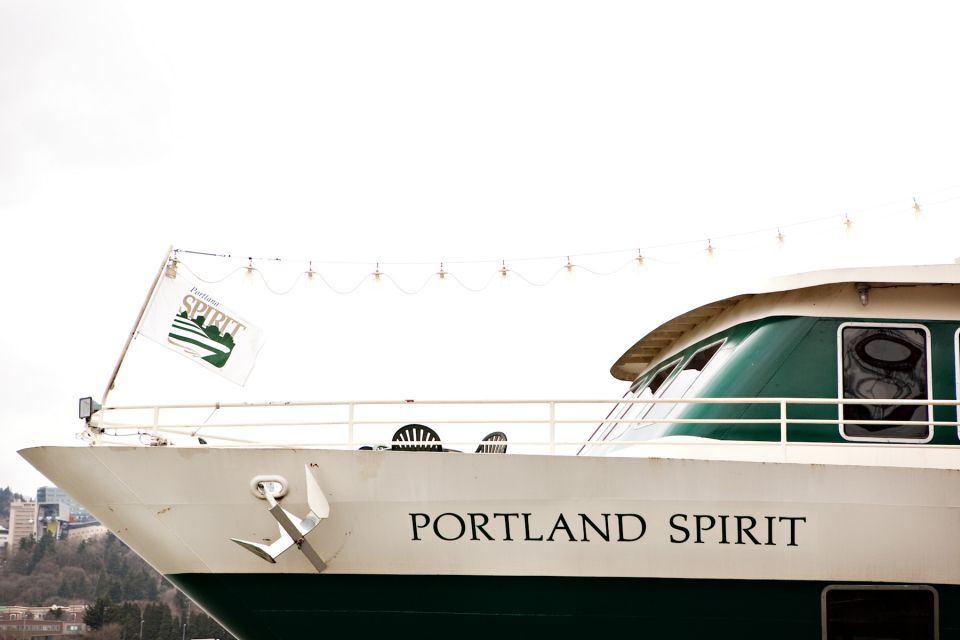 Portland: 2-hour Lunch Cruise on the Willamette River - An In-Depth Look at the Portland Lunch Cruise Experience