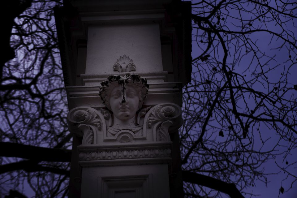 Portland: Ghosts, Poltergeists, and Psychopaths Walking Tour - Key Points