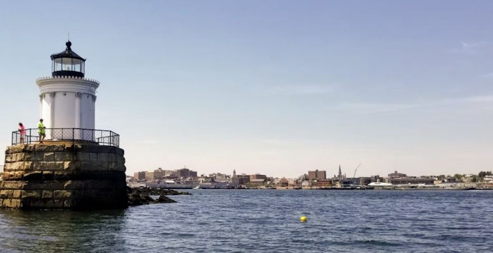 Portland: Maine Lighthouses Sightseeing Cruise with Drinks - An Honest Look at the Portland Lighthouse Cruise