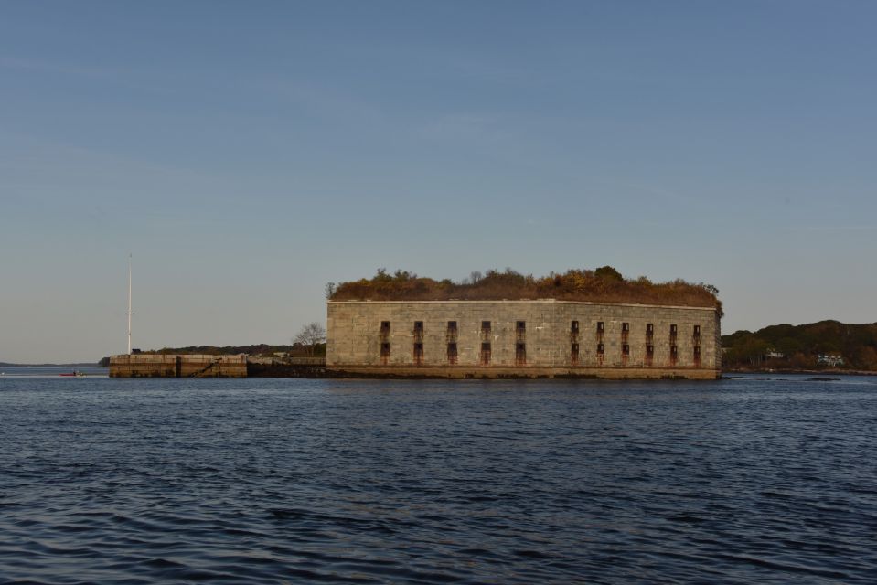 Portland: Sunset Lighthouse Cruise in Casco Bay with Drinks - The Experience on Board