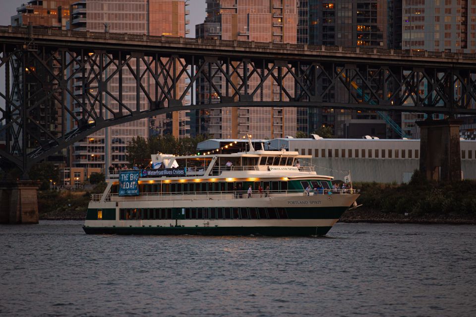 Portland: Willamette River 2.5-hour Dinner Cruise - Pricing and Overall Value