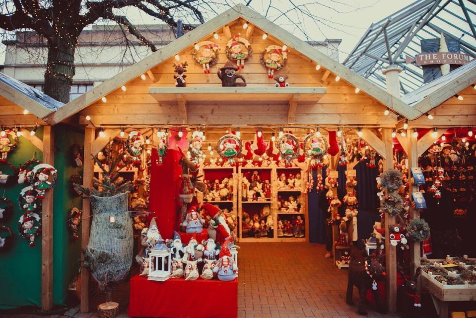 Portlands Holiday Magic  Christmas Tour - Discovering Portland’s Christmas Lights and Decorations