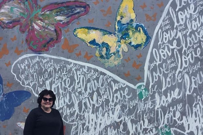 Pose by Unique sites in LA and become Instagram Famous - Who Will Love This Tour?