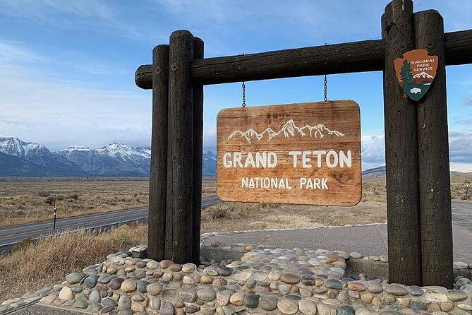 Premium Small Group SLC, Yellowstone National Park 6-Day Tour - Transportation, Accommodation, and Value
