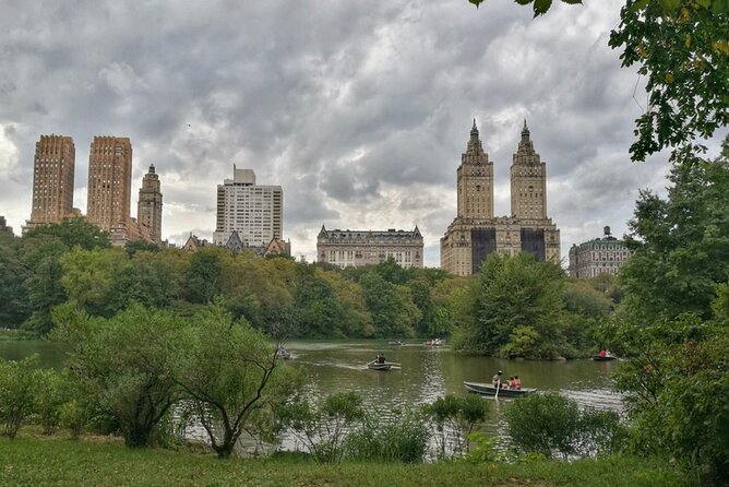 Presidents Trump and Obama's Life Private Tour Expert Guide - A Taste of Local NYC Life: Toms Restaurant and Riverside