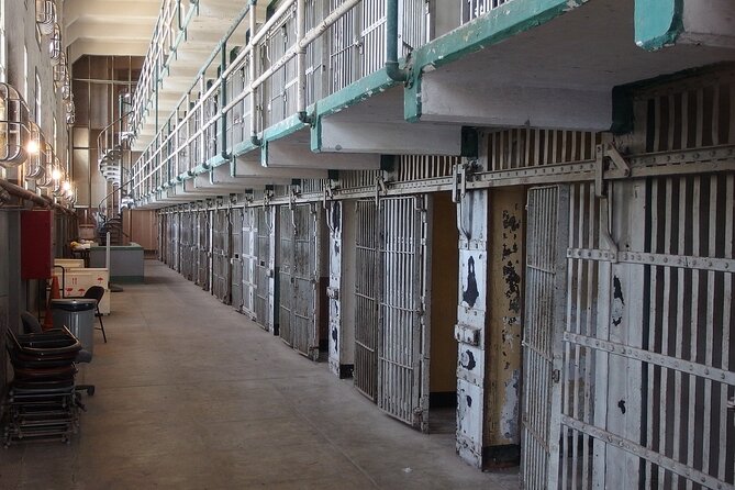 Private 2 Hours Night Tour in Alcatraz Island - Key Points