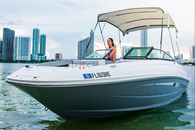 Private 4 hour Boat Rental with Captain in Fort Lauderdale! - An In-Depth Look at the Fort Lauderdale Private Boat Rental