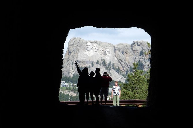Private 5 Hour Black Hills Tour with Local Experts - The Sum Up