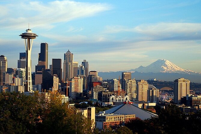 Private 5-hour City Tour of Seattle and Snoqualmie Falls with driver only - FAQs