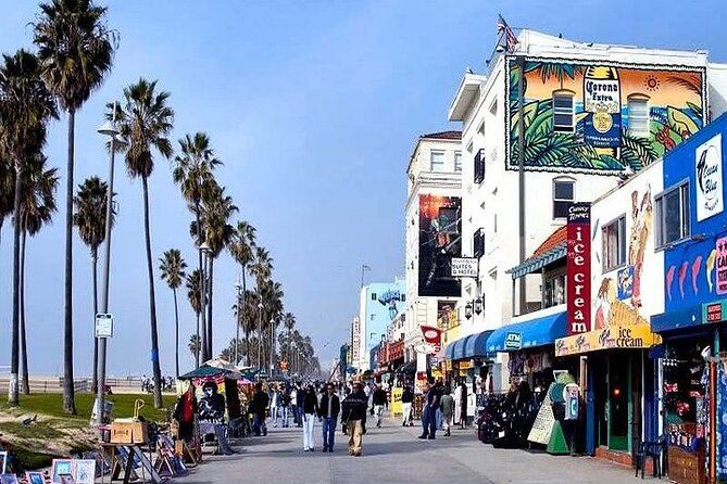 Private 8hr Shopping and Tour of Los Angeles in a Custom Limo - What Makes This Tour Stand Out?