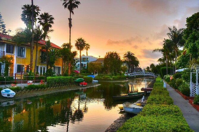 Private 8hr Shopping and Tour of Los Angeles in a Custom Limo - Who Will Love This Tour?