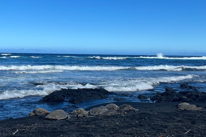 Private Big Island Tour: Coffee, Beaches, Volcanos, Waterfalls - Savoring Fresh Baked Goods at Punaluu Bakery