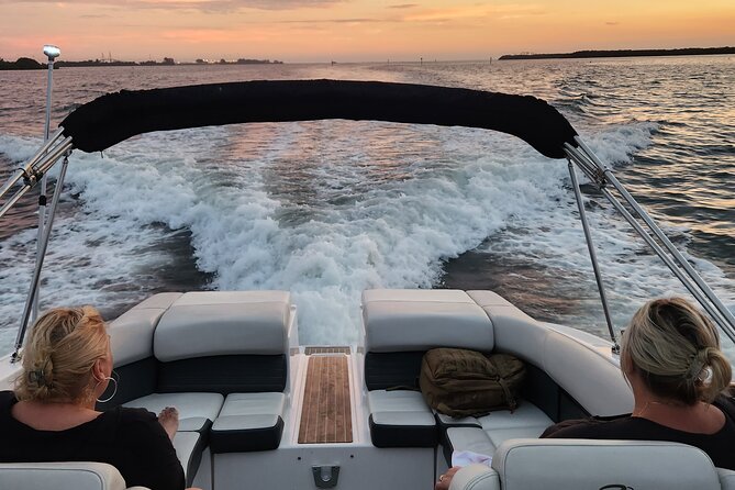 Private Boat: Island Cruise and Dolphins - Key Points