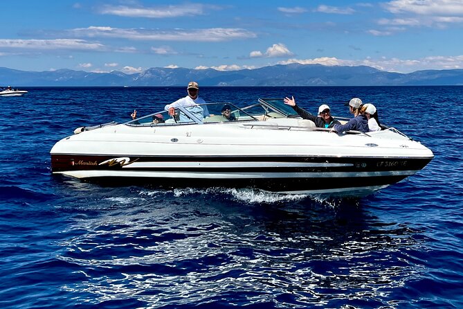 Private Boat tour in the White Lightning up to 8 guests - Key Points
