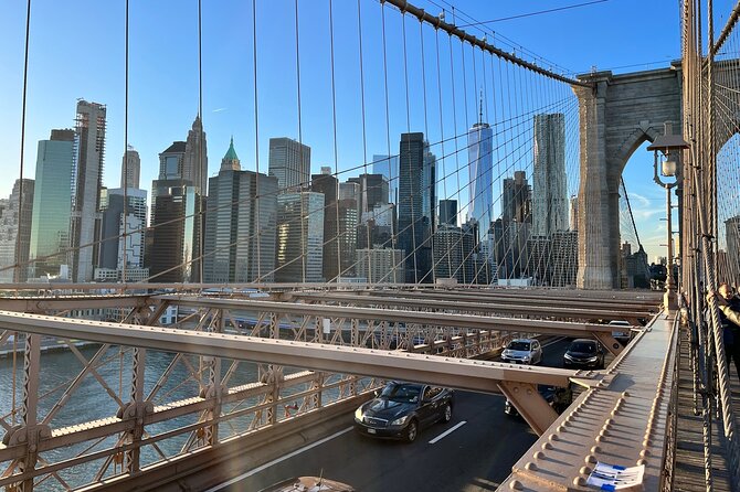 Private Brooklyn Bridge and Dumbo Walking Tour - Discovering DUMBO