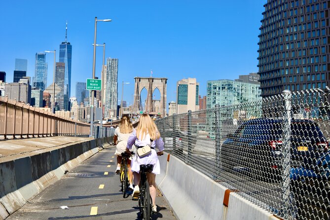 Private Brooklyn Bridge Guided Bike Tour - Venturing into DUMBO and Williamsburg