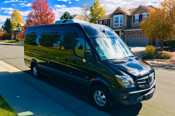 Private Car Service from Vail or Beaver Creek to Denver Int'l Airport (DEN) - The Ride Experience: What to Expect