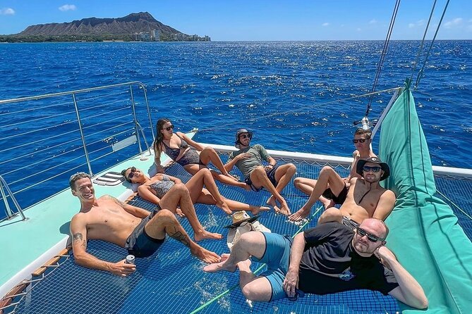 Private Catamaran Charter in Waikiki (1-6 Guests) - The Sum Up