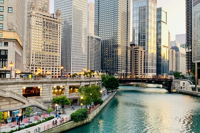 Private Chicago Guided Tour with Hotel Pickup - A Deep Dive into the Chicago Private Guided Tour