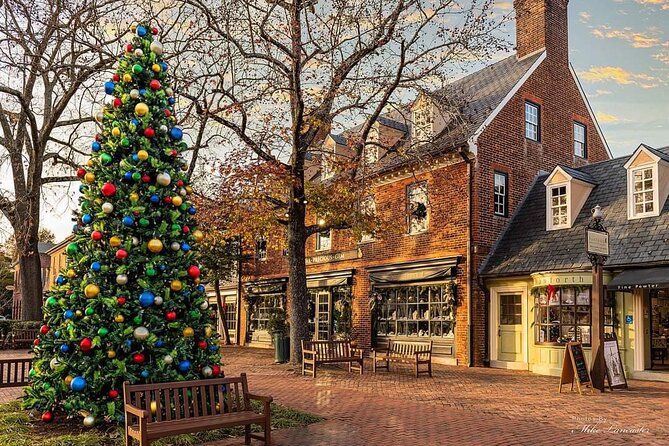 Private Colonial Williamsburg Christmas Holiday Decorations Walking Tour - Why This Tour Works Well