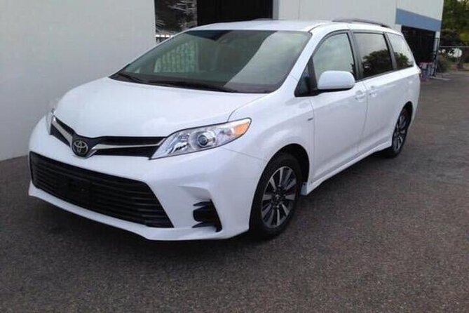 Private Departure Transfer Las Vegas City to LAS Airport - Who Should Consider This Transfer?