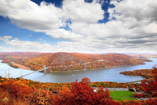 Private Fall Foliage Helicopter Tour for 2-6 from Westchester - Key Points