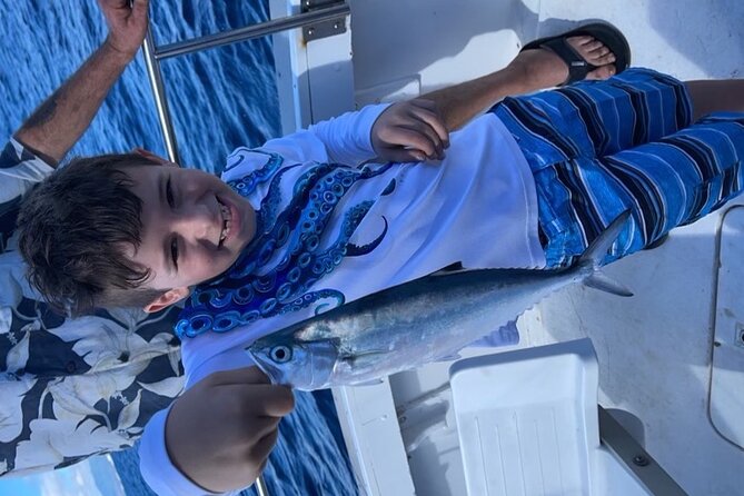 Private Fishing Charter for Family and Friends in Honolulu - What Makes This Fishing Trip Stand Out
