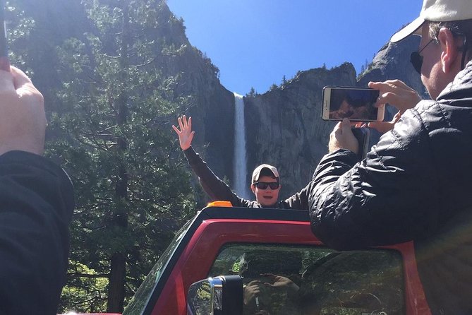 Private Hummer 4 X 4 Tour of Yosemite Including Hotel Pickup - FAQ