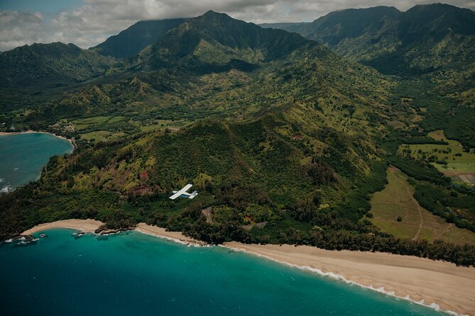 Private Kauai Airplane Tour: Na Pali Coast, Waterfalls & More - Starting Point & Logistics