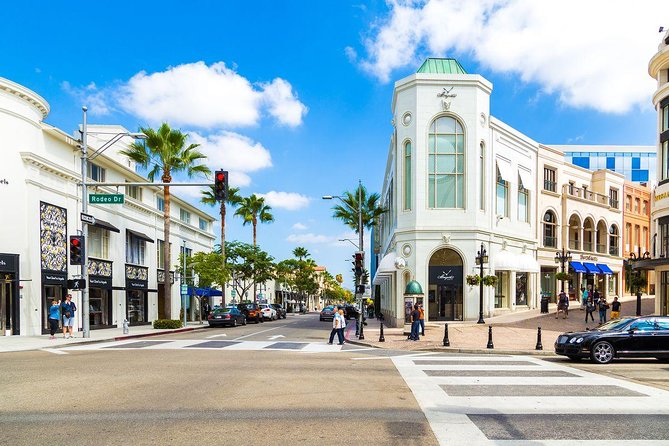 Private limo 4-Hour Tour: Hollywood, Santa Monica and Venice - FAQs