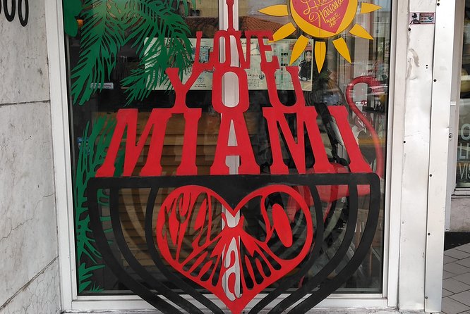 Private Little Havana Cuban Guide, Museum Food Art live music - Authenticity and Guide Expertise