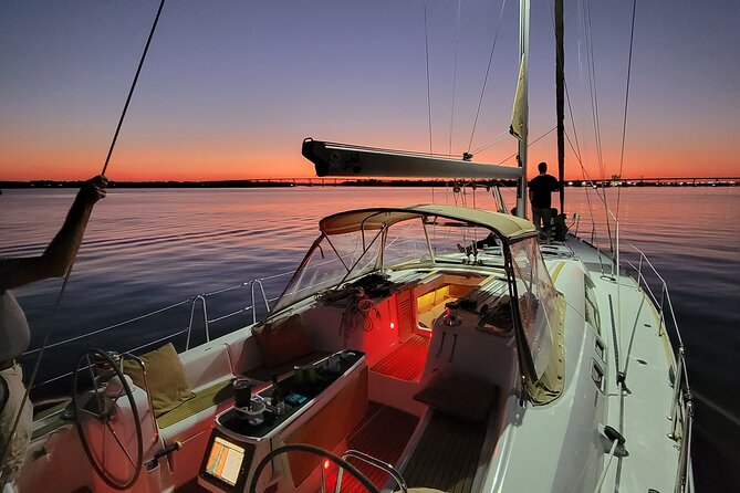 Private Luxury Sunset Sail on the 50ft Sailing Yacht Fate BYOB - The Experience from the Viewpoint of Travelers