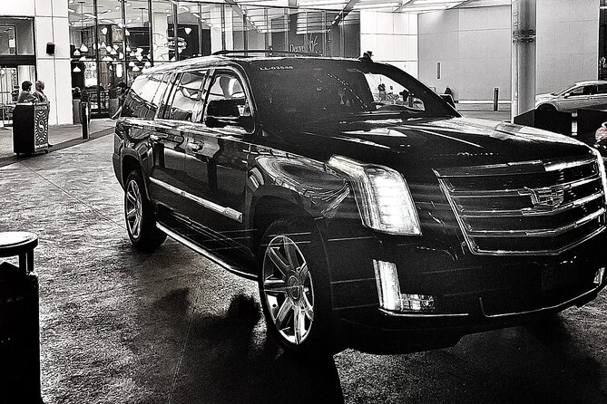 Private Luxury Transportation between Denver and Denver Airport - FAQ
