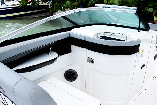 Private Moon-Watch Boat Cruise in Fort Lauderdale - Who Would Love This Tour?