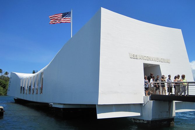 Private Pearl Harbor and Honolulu City Tour - The Pearl Harbor Experience: A Closer Look