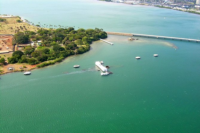 Private Pearl Harbor and Honolulu City Tour - Exploring Downtown Honolulu