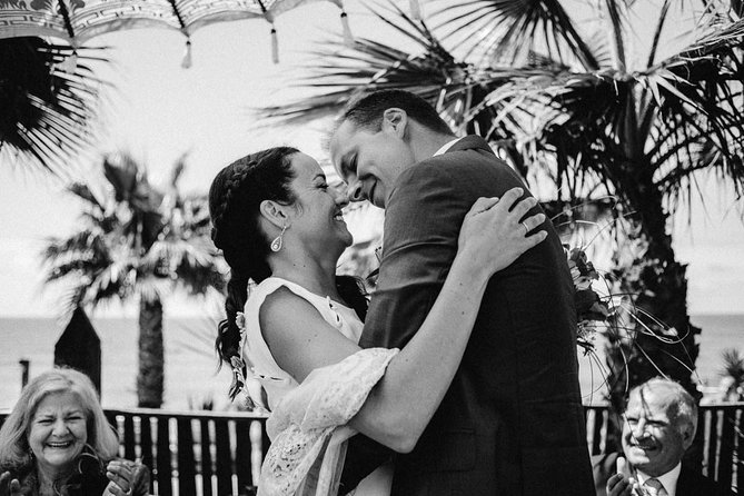 Private Photo Session with a Local Photographer in San José - Who Should Book This?