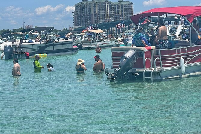Private Pontoon in Crab Island with Captain - How the Experience Adds Value