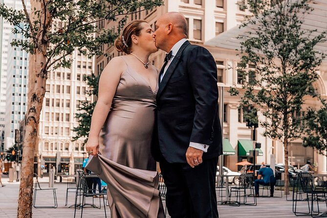 Private Professional Holiday Photoshoot in Seattle - What to Expect from Seattle’s Private Holiday Photoshoot