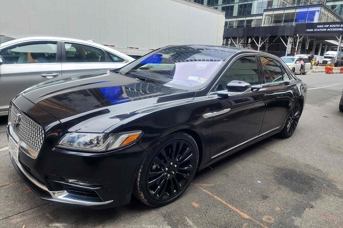 Private Round Trip EWR Newark Airport to and from New York City - Private Round Trip EWR Newark Airport to and from New York City