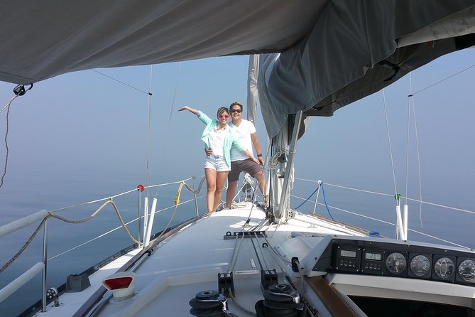 Private sailing trips around Fishers island from New London, CT - Practical Details: Costs, Group Size, and Booking