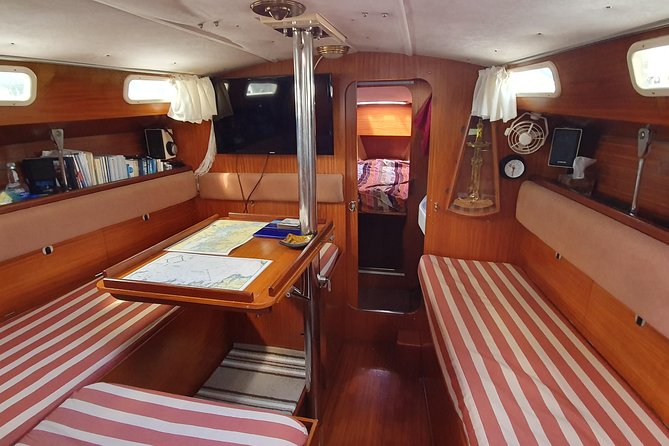 Private sailing trips around Fishers island from New London, CT - Who Will Love This Experience?