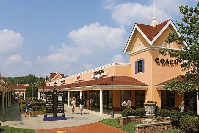 Private Shopping Tour from Atlanta hotels to North Georgia Outlet - An Honest Look at the Private Shopping Experience