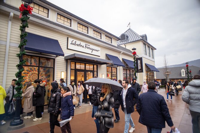 Private Shopping Tour from NYC to Woodbury Common Premium Outlets - What Makes This Tour Stand Out?