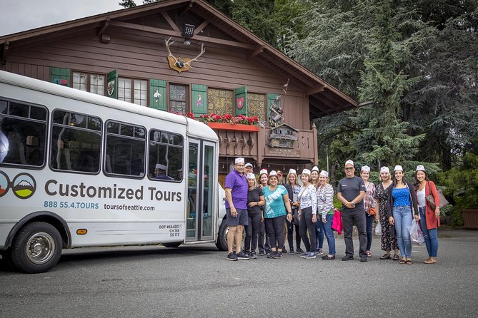 Private Snoqualmie Falls & Woodinville Wine Day Tour from Seattle - Transportation and Group Size