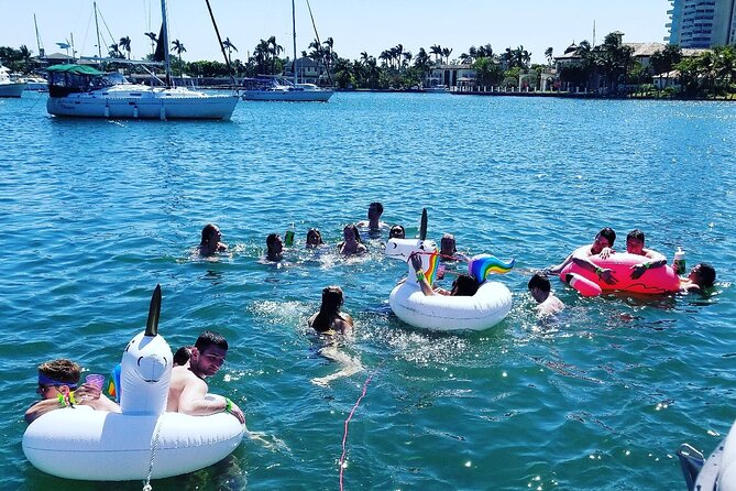 Private + Spacious Boat in For Lauderdale, can hold up to 21 ppl - Who is This Tour Best For?