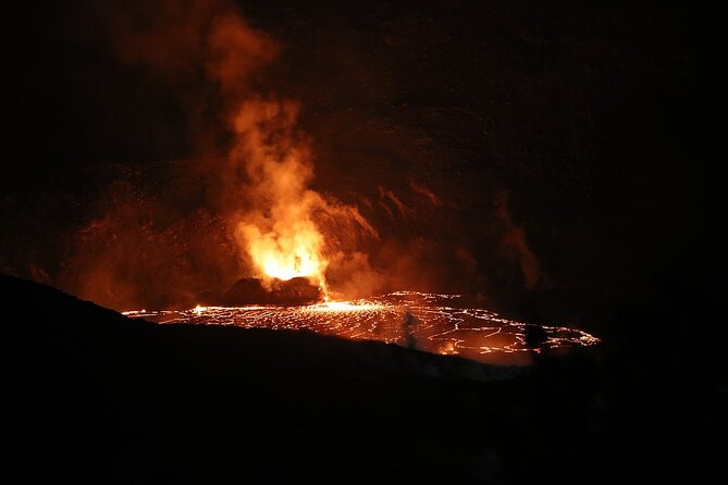 Private Sprinter Van 10 Seats tour from Kona Coast to Volcanoes National Park - An In-Depth Look at the Experience