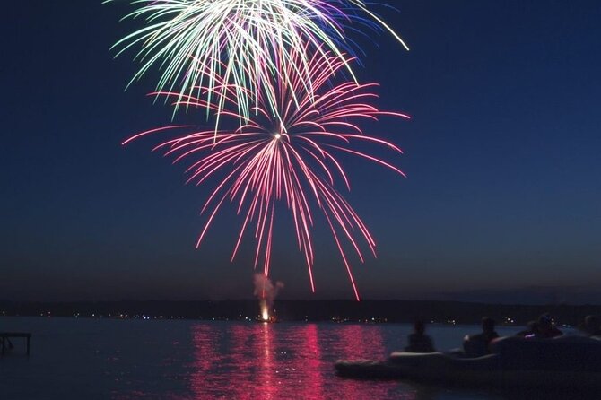 Private Sunset and Fireworks Dolphin Tour (6 people max) - Discover Hilton Head’s Magic: Private Sunset and Fireworks Dolphin Tour